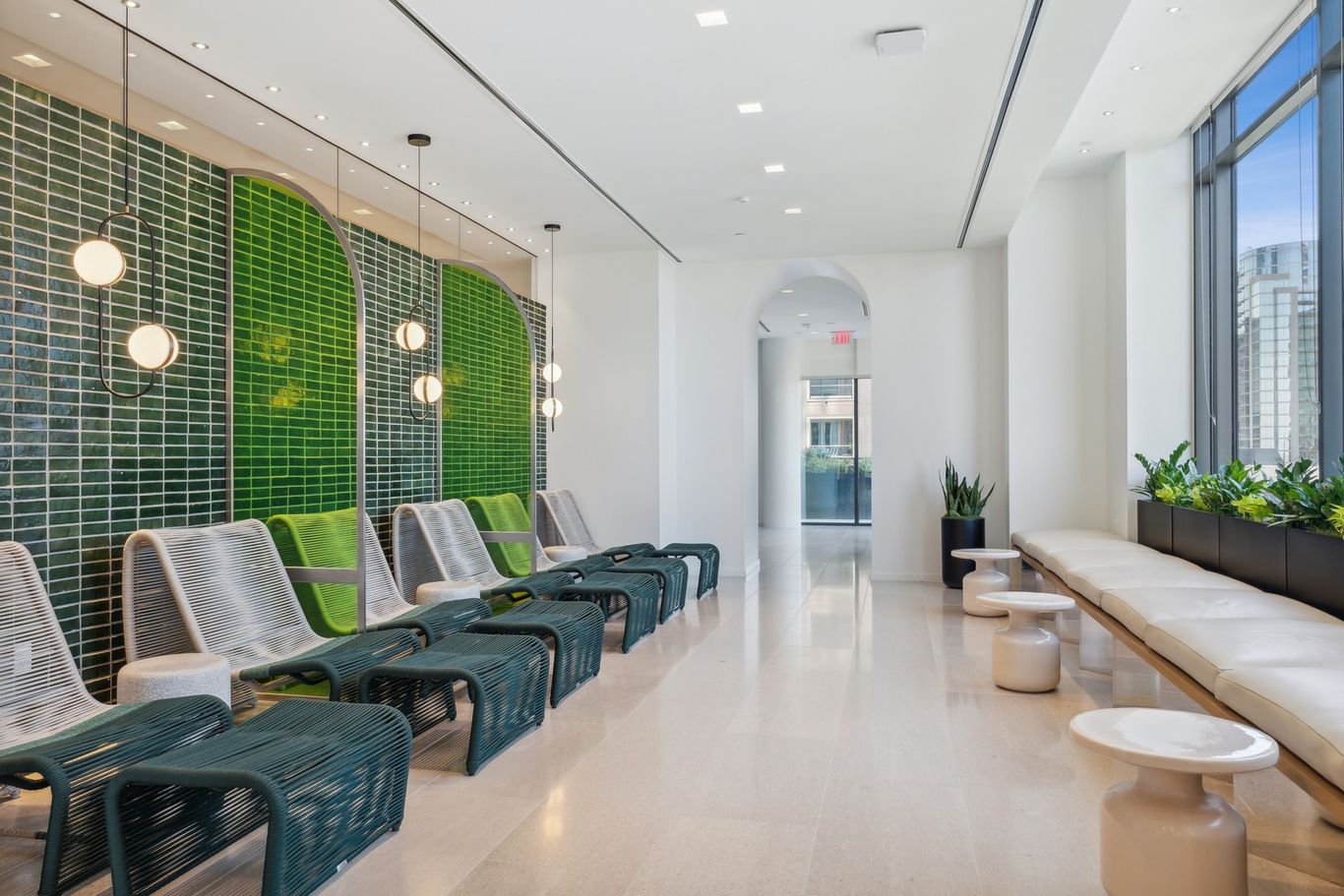 Luxury Apartment Amenities in Uptown Dallas | Maple Terrace Residences