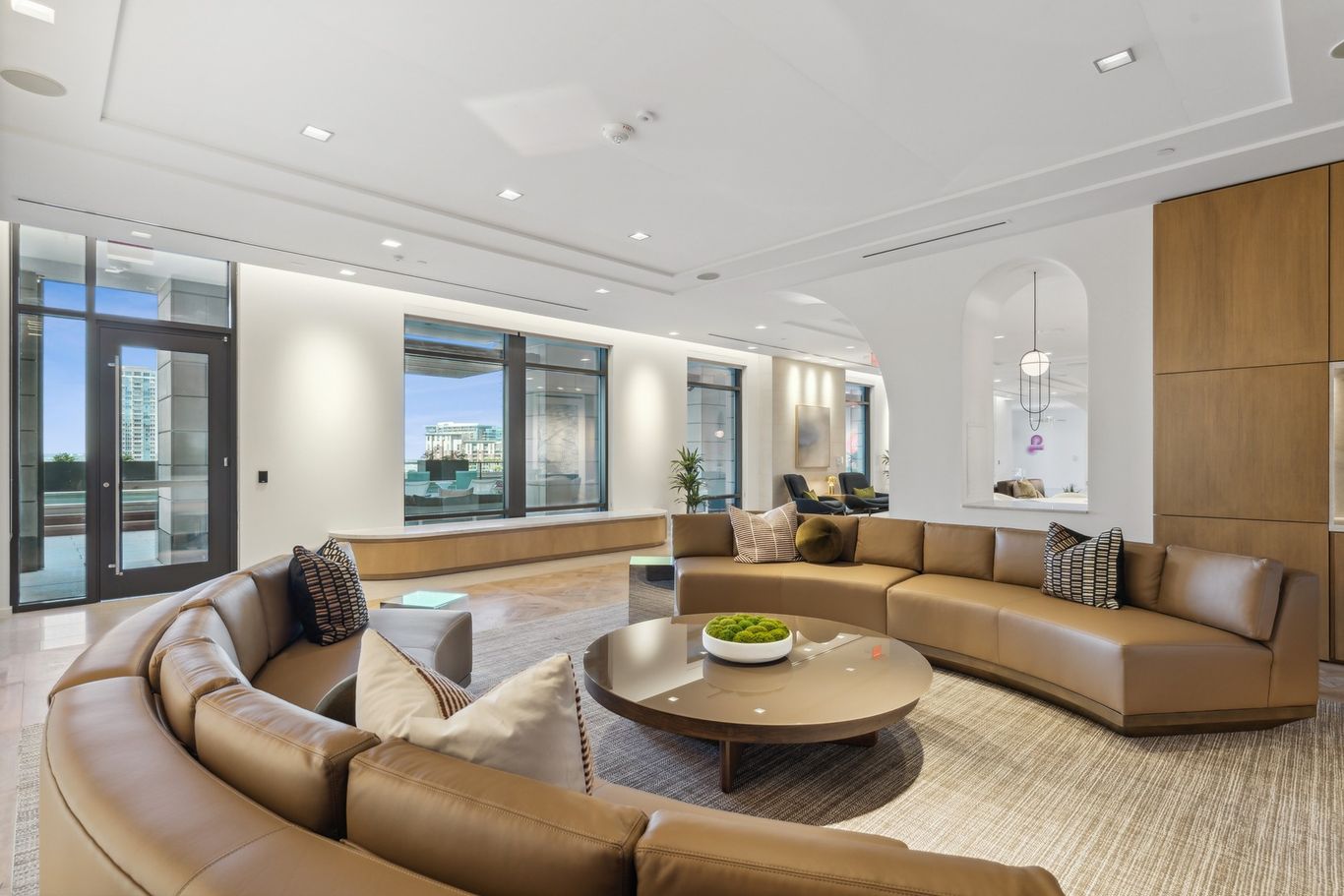 Luxury Apartment Amenities in Uptown Dallas | Maple Terrace Residences