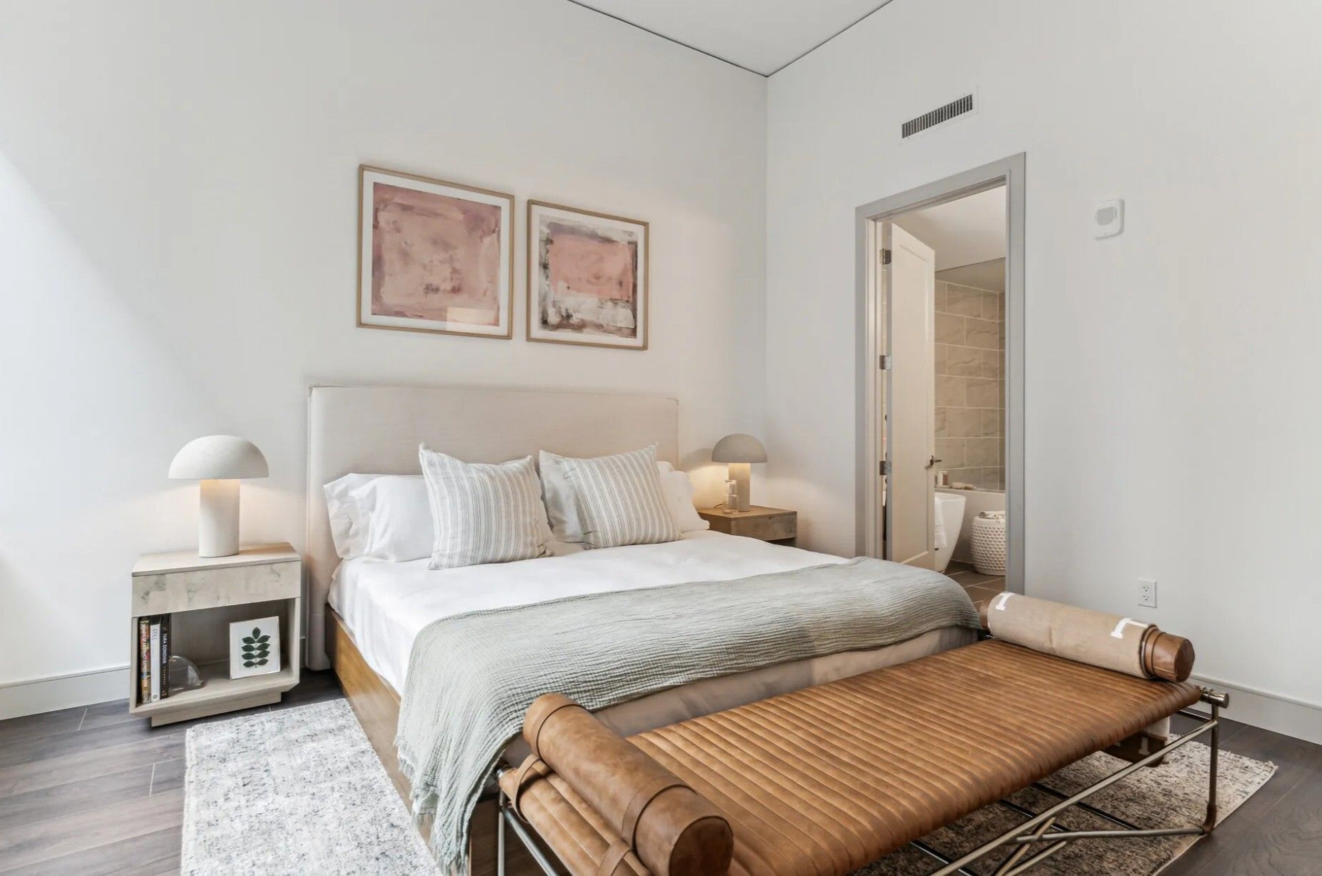 Uptown Dallas Apartments Photo Gallery | Maple Terrace Residences
